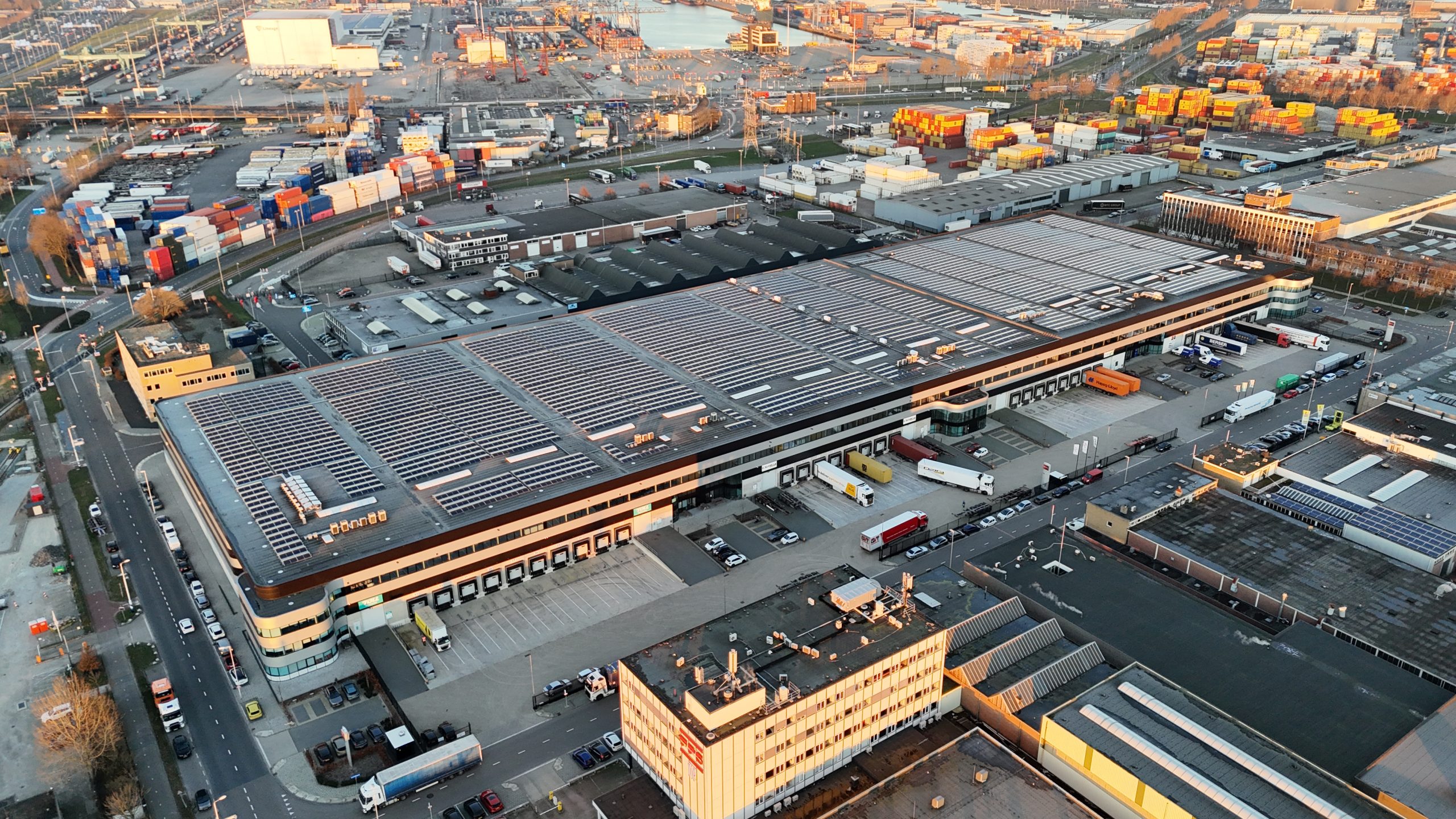 ProDelta verhuurt 3.766 m² bedrijfsruimte in Waalhaven-Zuid ...